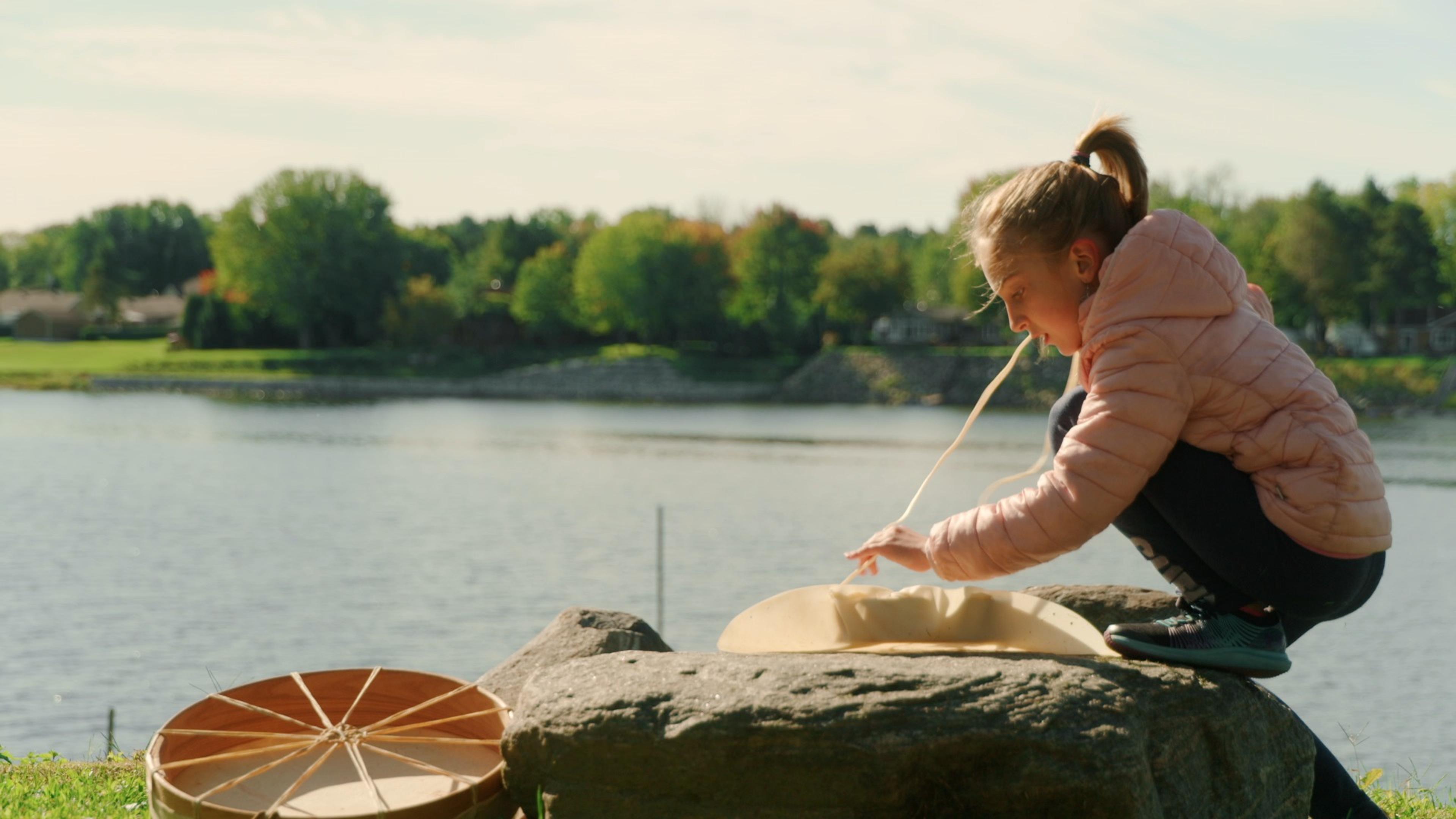 Les Autochtones, tu connais?, S1 (extra):E9 : La musique : Le tambour ...